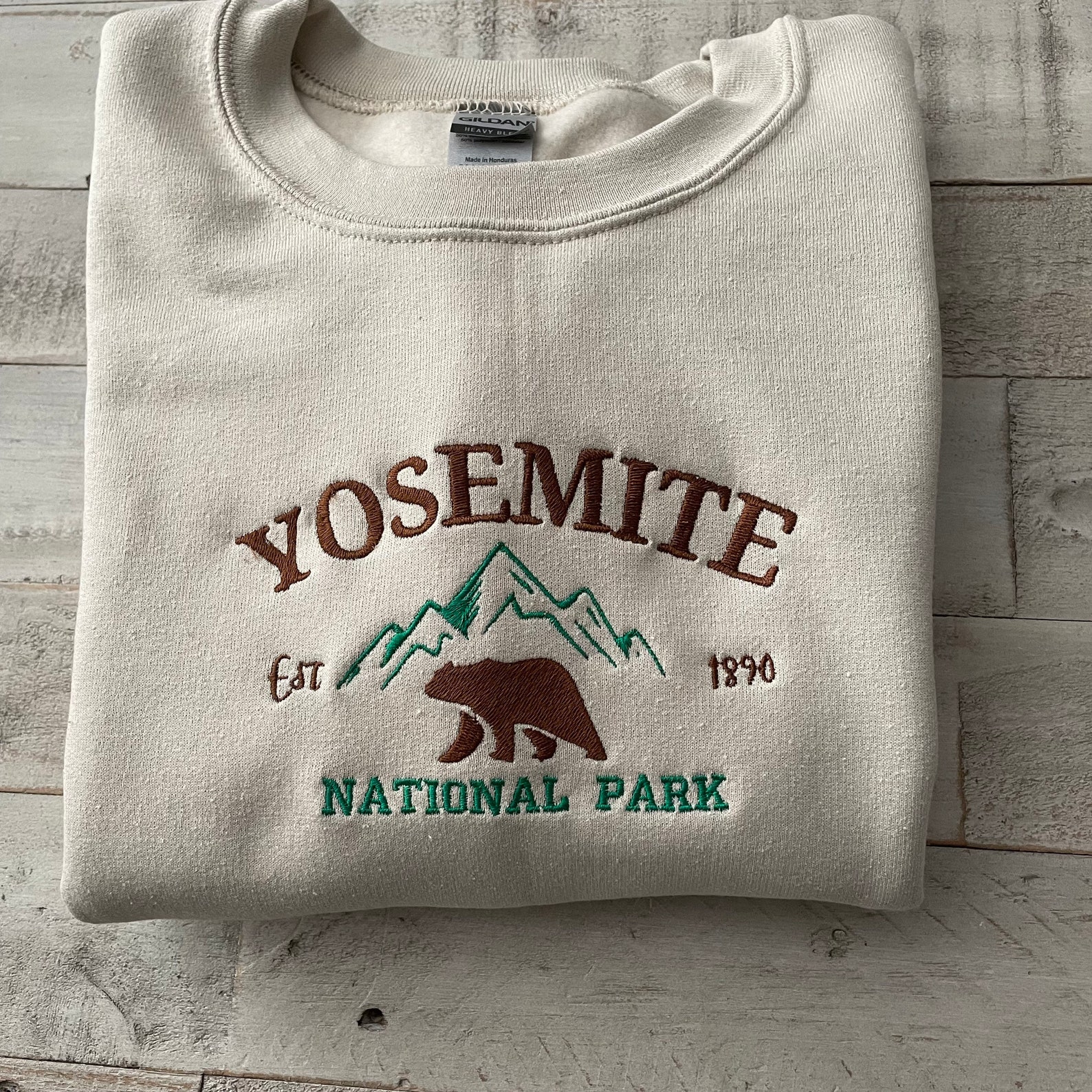 Yosemite National Park Embroidered Crewneck-embroidered Crewneck ...