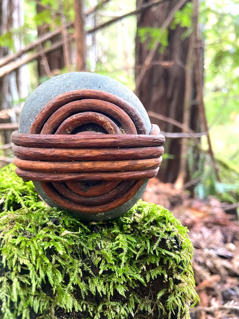 Circle Stone M, Zen Rock Wrap, Meditation Stone, Kelp Fiber Wrapped ...