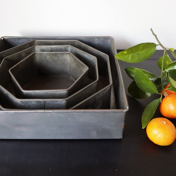 Antique Cake Pan - Etsy