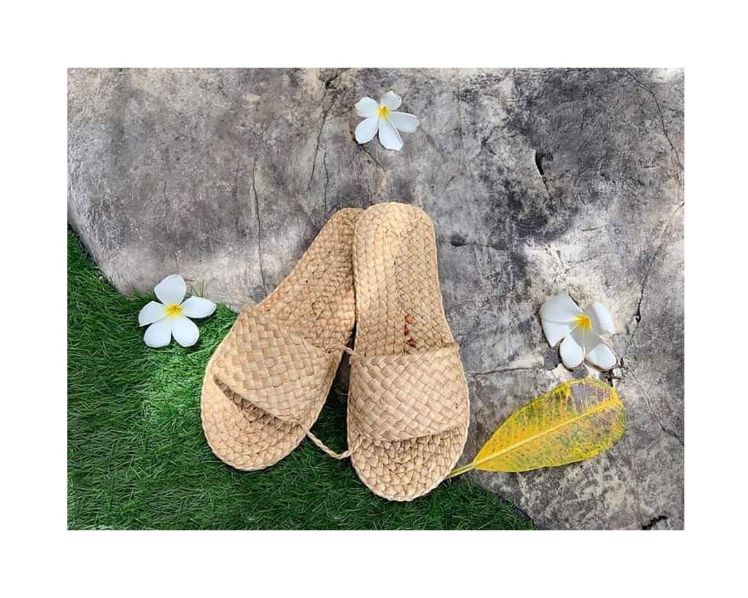 Sthailee Thai Natural Handmade-eco Friendly Woven Water Hyacinth ...