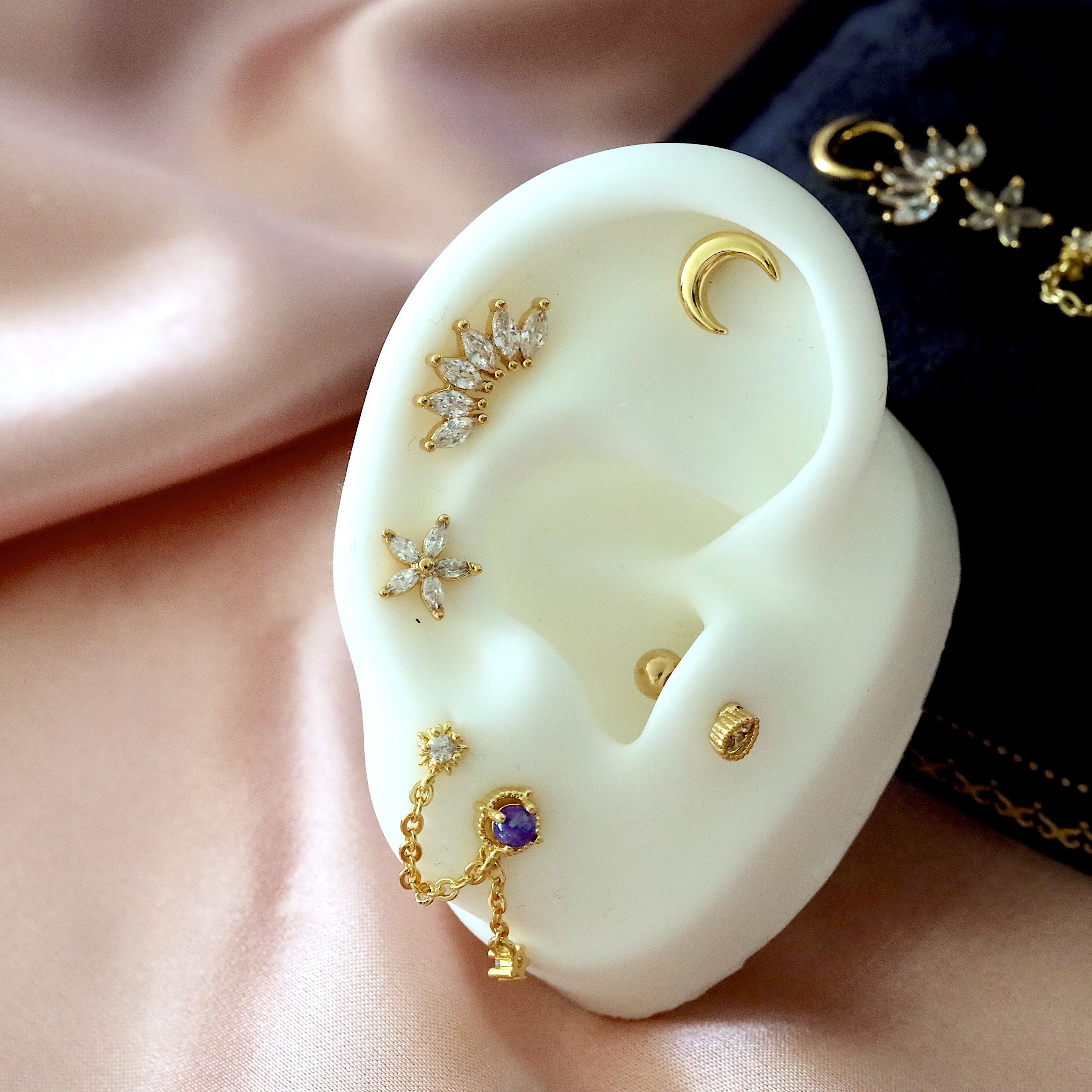 18K Gold Marquise Stud Set Paved Studs Tragus Earrings - Etsy