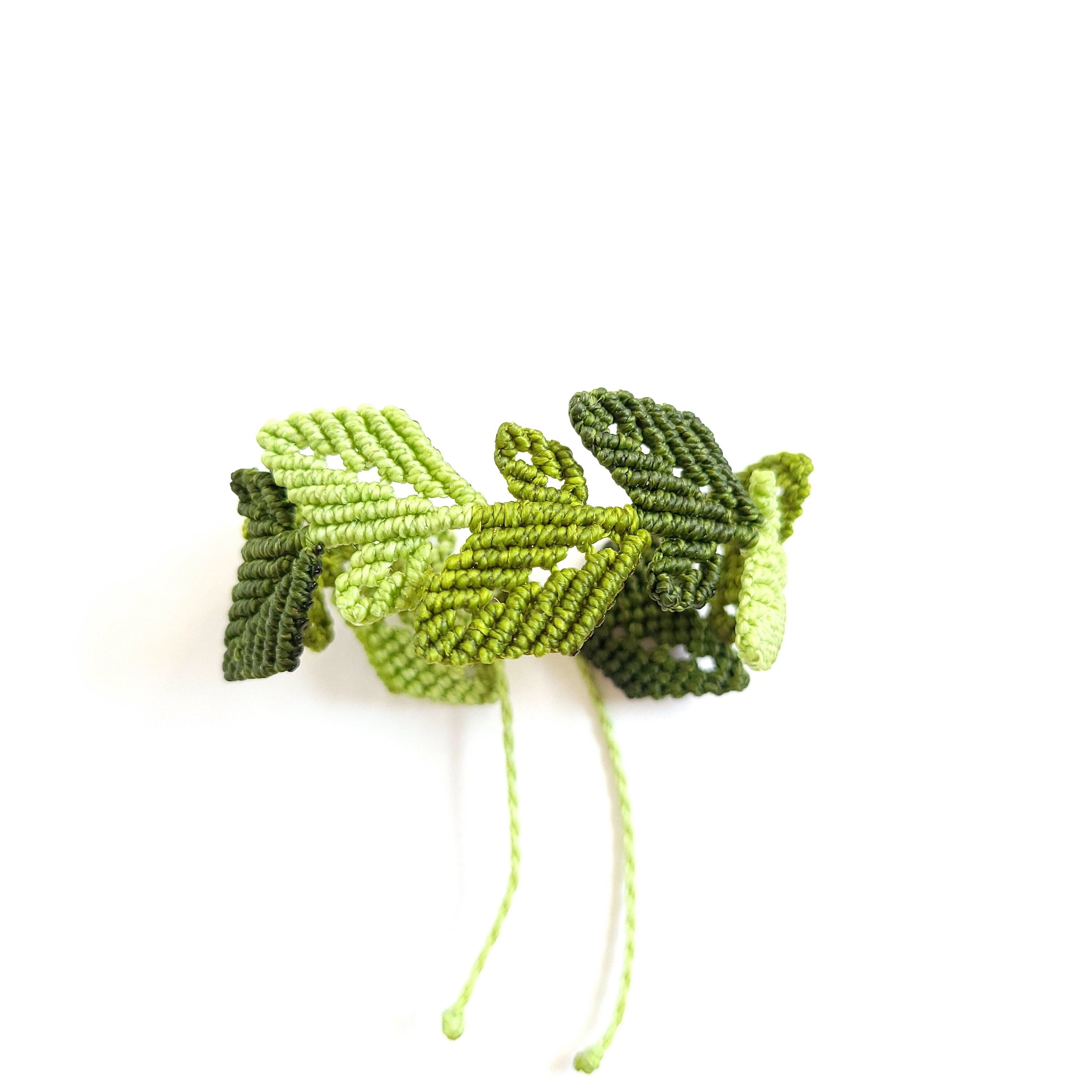 Macramé Leaf Adjustable Bracelet - Etsy