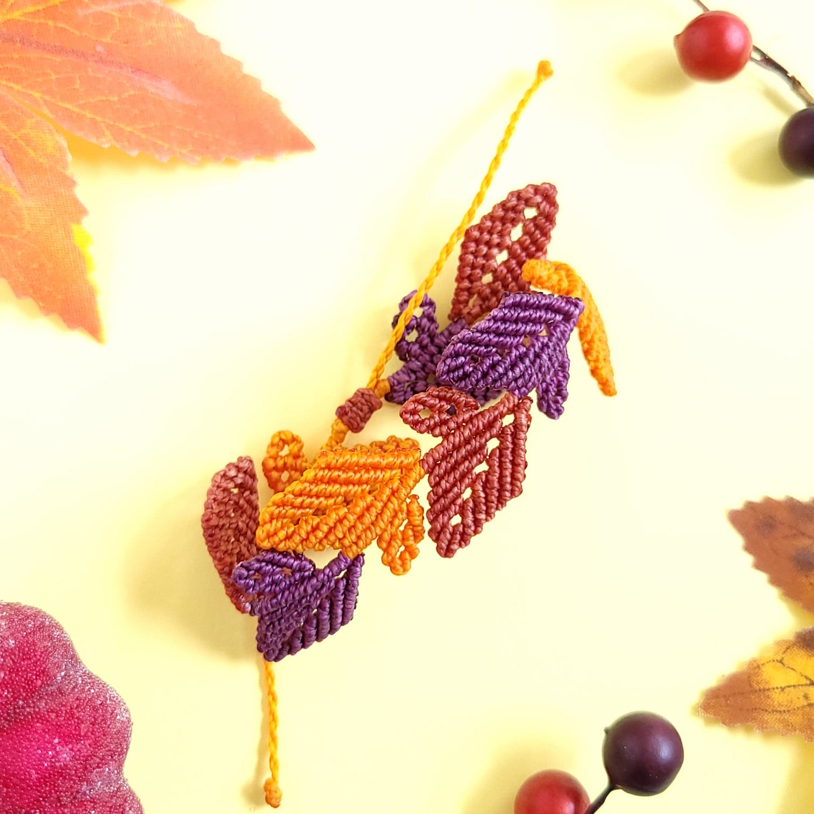 Macramé Leaf Adjustable Bracelet - Etsy