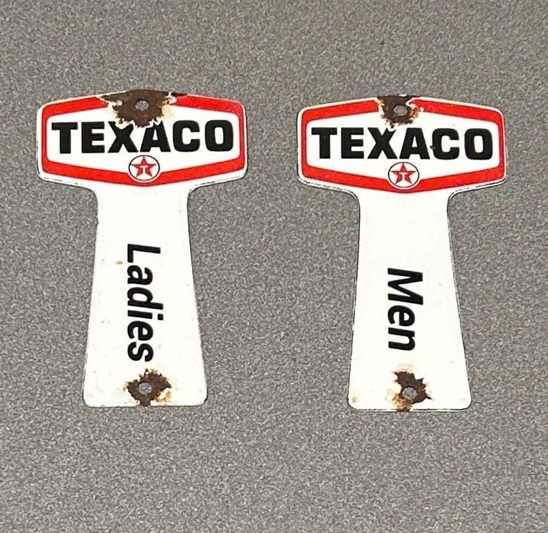 VINTAGE TEXACO BATHROOM Key Holder Set Porcelain Sign Car Oil Gas Truck ...