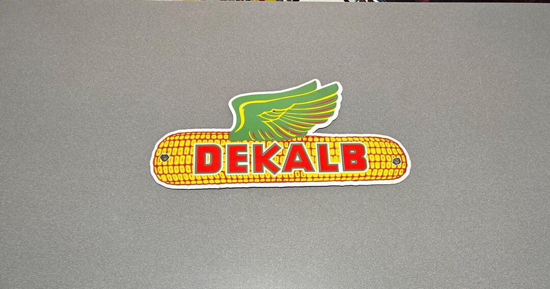 VINTAGE Vrare 22” DEKALB CORN Wings Farm Dairy Cow Beef Cattle ...