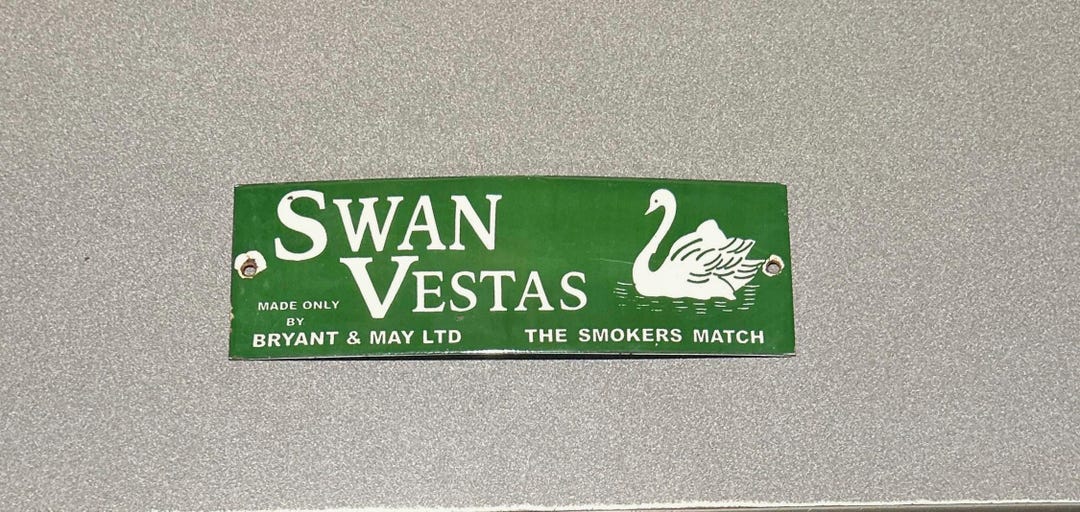 VINTAGE 12” SWAN VESTAS Matches Swan Porcelain Sign Gas Oil Car ...