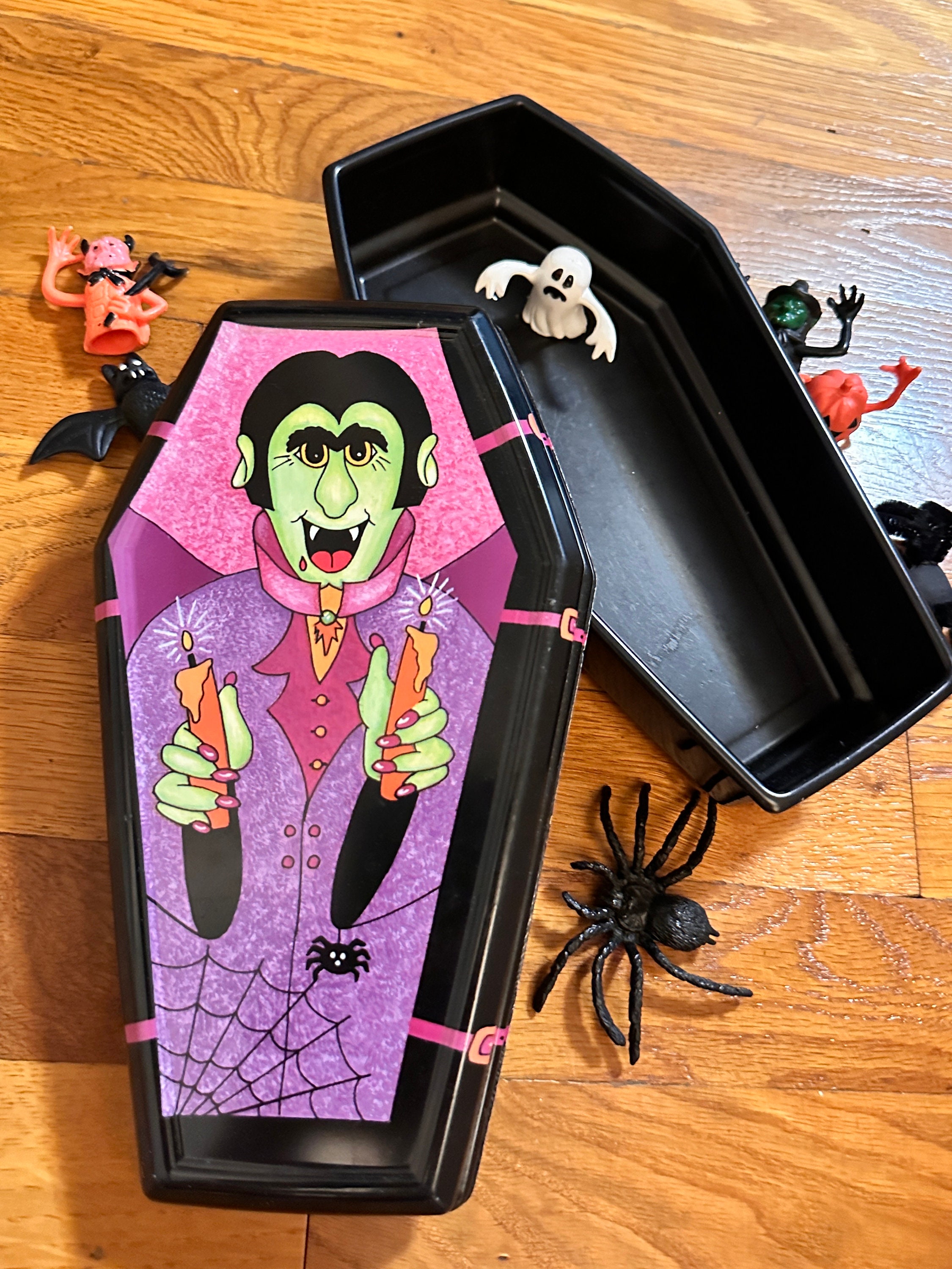 Vintage Candy Coffin Casket 90s Treat Box Dracula Halloween Vampire ...