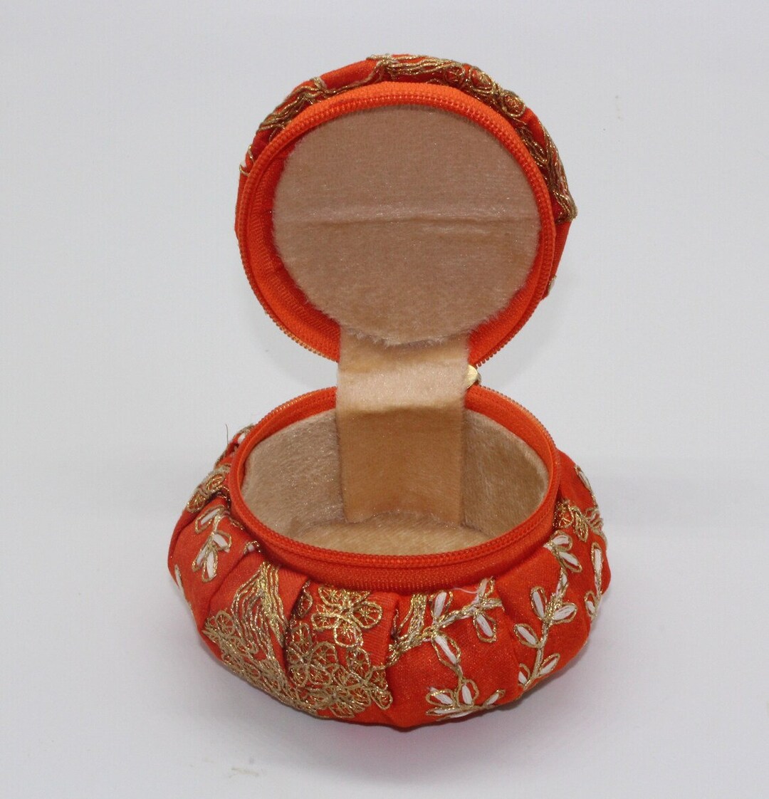 Indian Handcrafted Matka Style Zipper Closer Boxes for Gifts Wedding ...