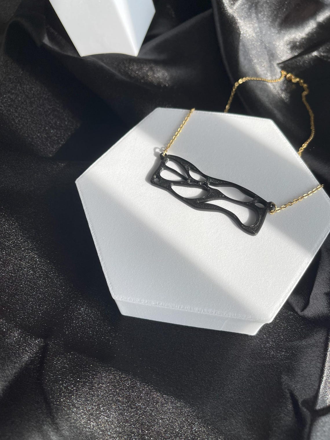 Sculptural 3D Printed PLA Necklace: Modern Architectural Statement ...
