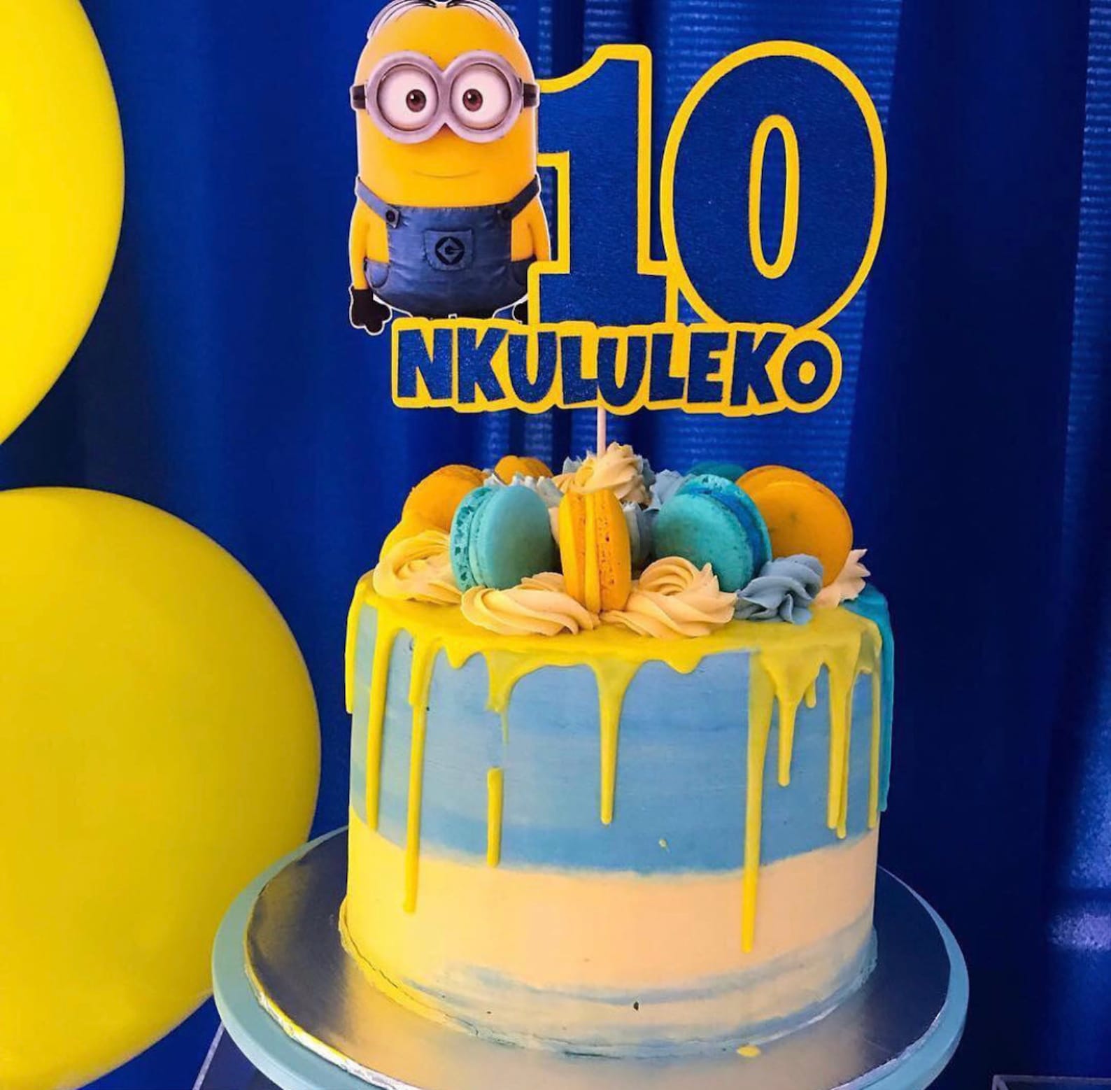 Personalised Minion Cake Topper | Etsy