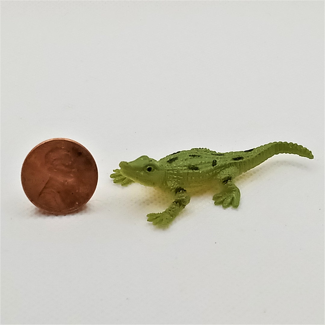 Miniature Crocodile-alligator Light Green for Your Lemax Dept 56 Spooky ...