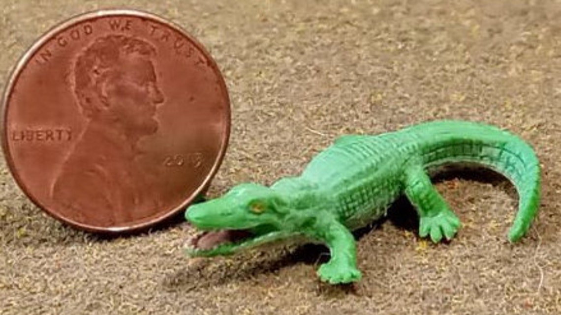 Miniature Alligator/crocodile Miniature for Lemax, Dept 56, Spooky Town ...