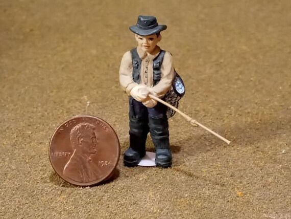 Toys Halloween Village Fairy Garden Model Railroad Train Dept 56 ...