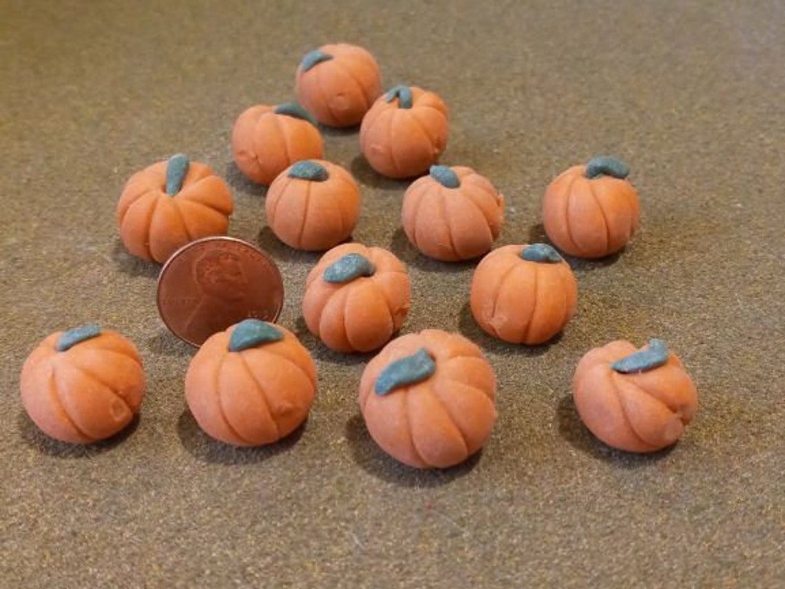 Miniatures Pumpkins Bakers Dozen for Your Lemax Dept 56 Spooky Town ...