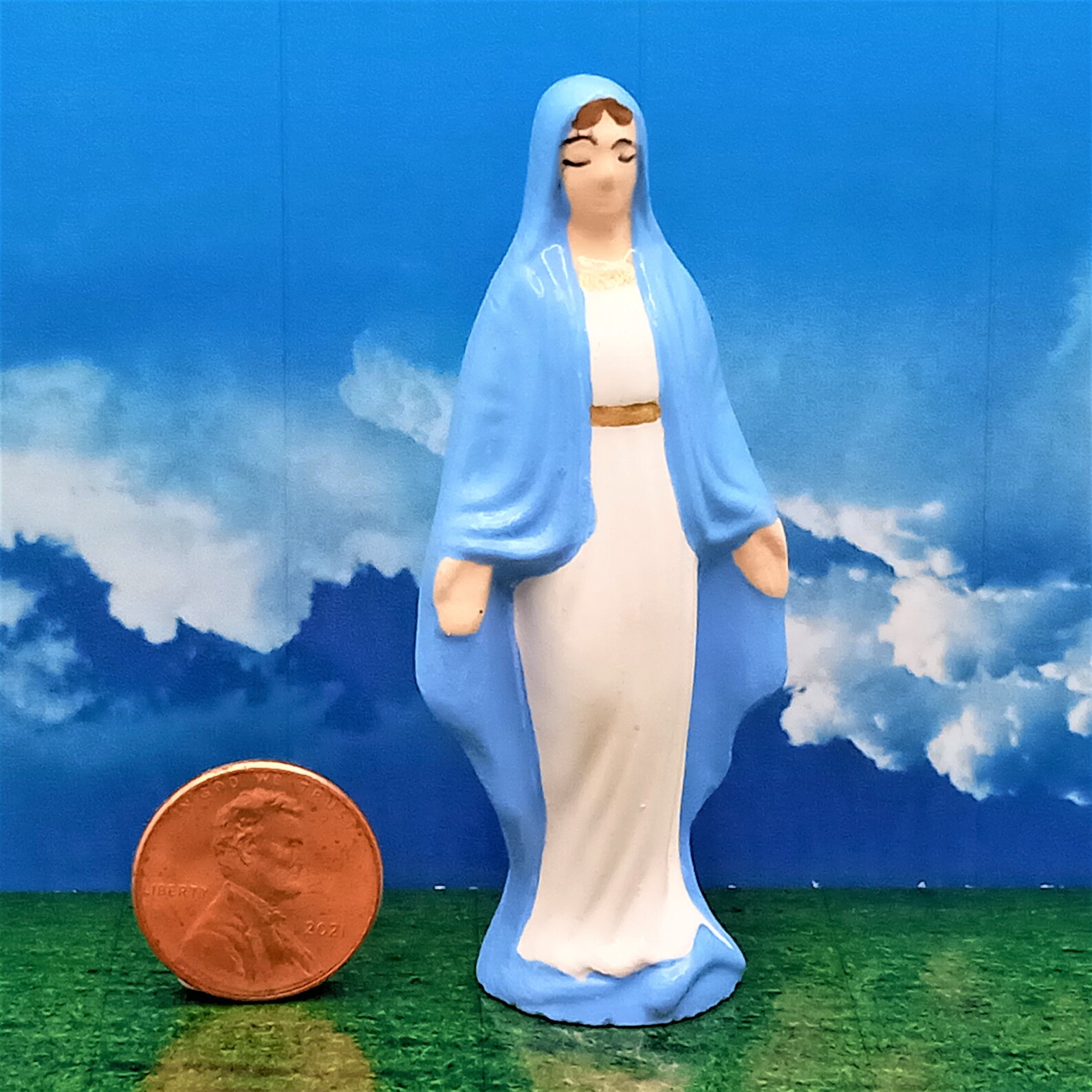 Miniature Statue of Madonna in Blue/white for Your Lemax Dept - Etsy
