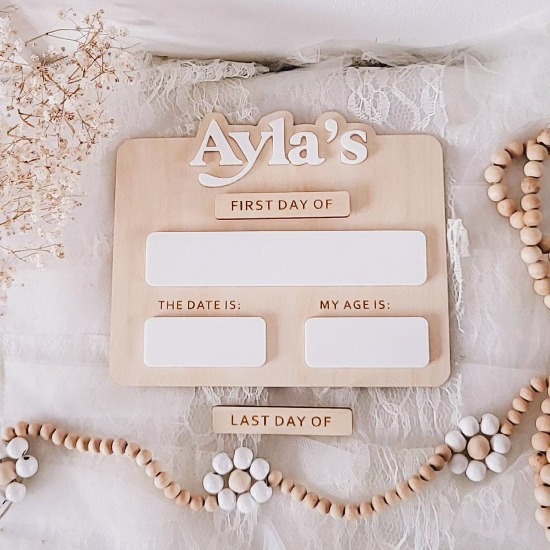 Personalised Reusable First & Last Day of School Memory Board ...