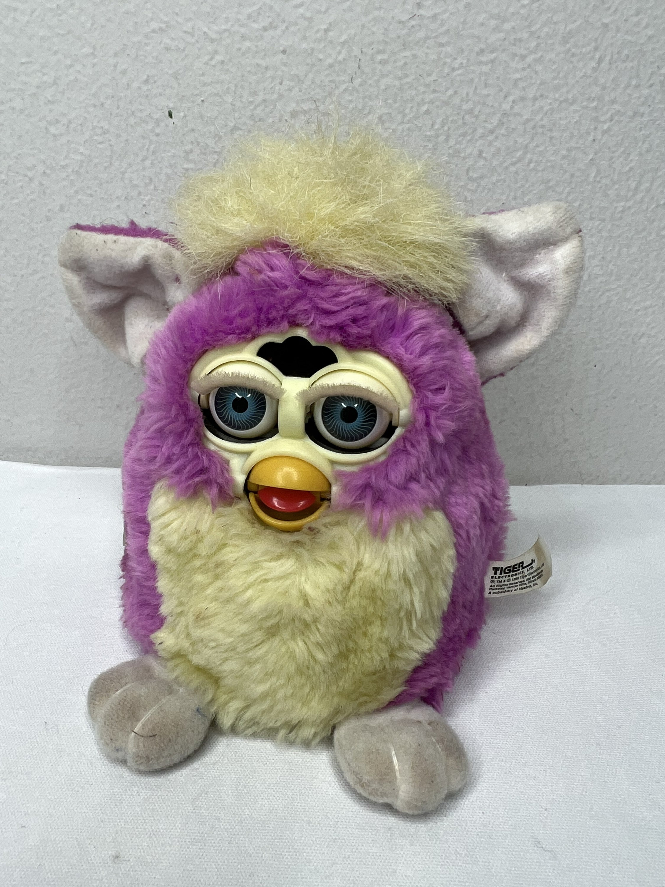 Furby baby spotted in Doctor Who series 10, episode four knock knock ...