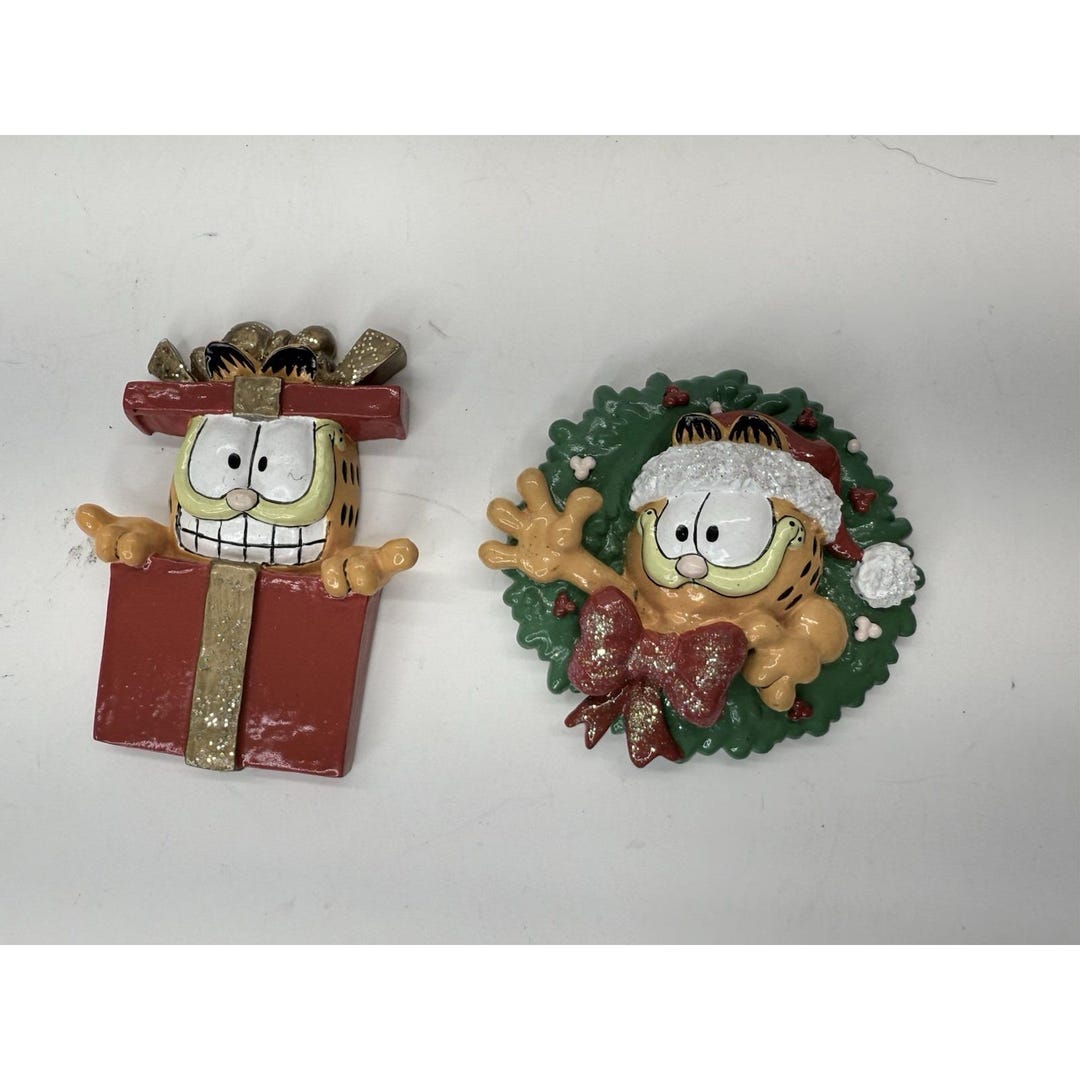 Set of 2 Vintage Garfield Christmas Magnets Wreath and Present 1996 - Etsy