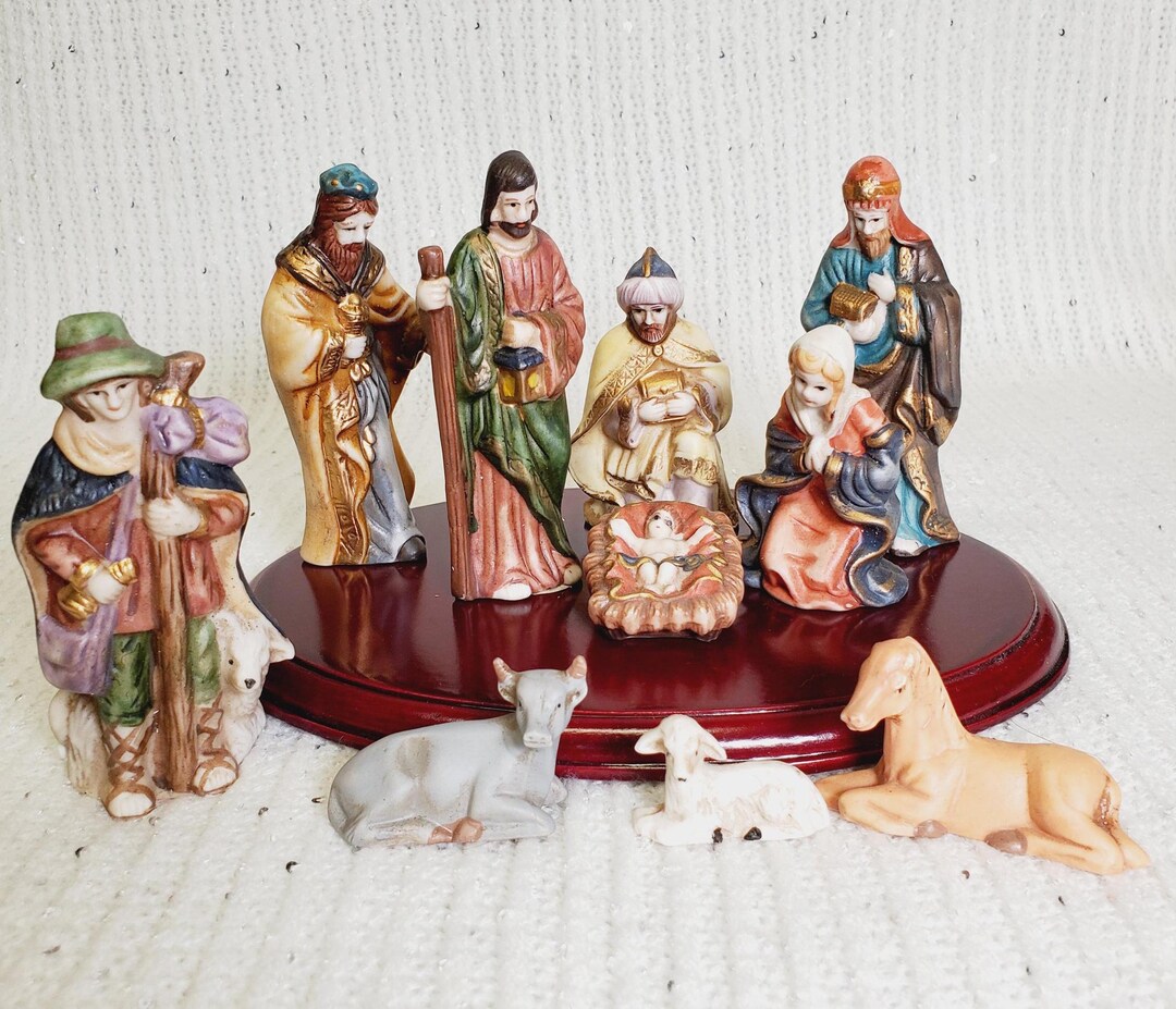 Miniature Nativity Scene Set of 11 Hand Painted Porcelain Figurines 4 ...