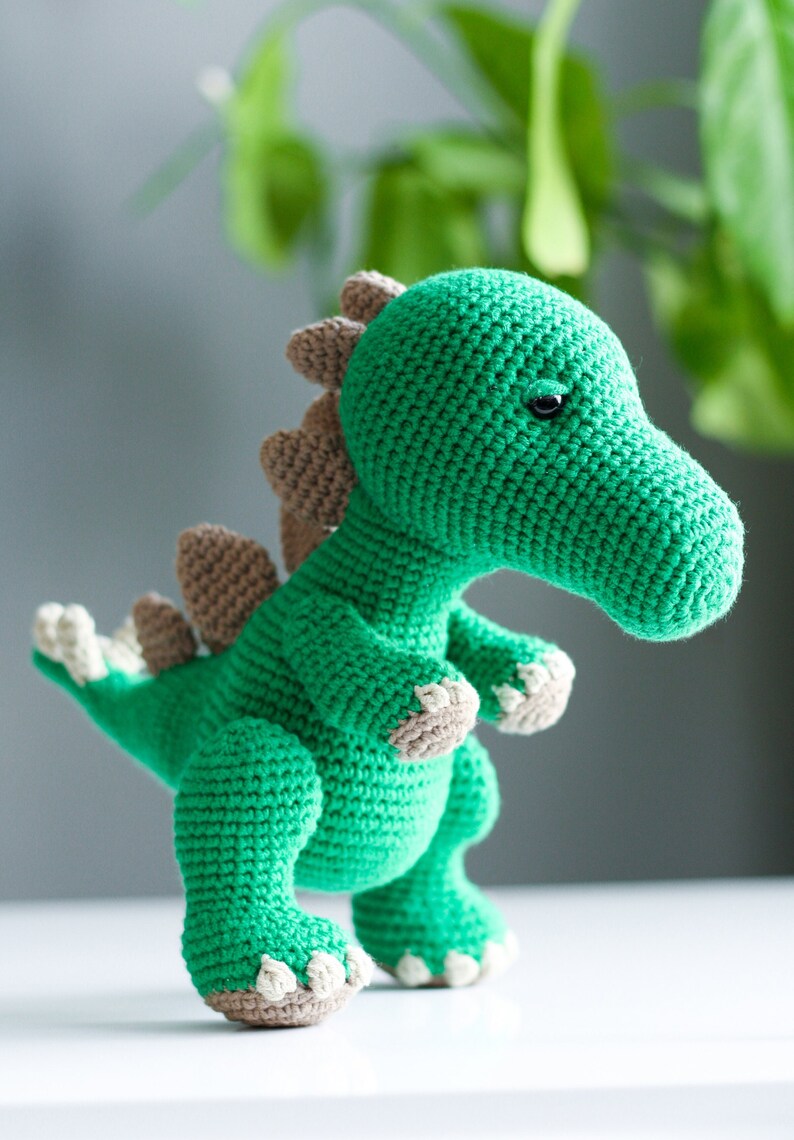 CROCHET PATTERN: Stegosaurus Stego Seagal Amigurumi - Etsy