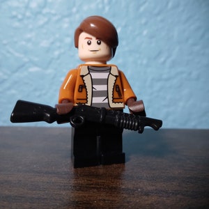 Leon S. Kennedy Purist Custom LEGO Minifigure! - Choose Your Weapon ...