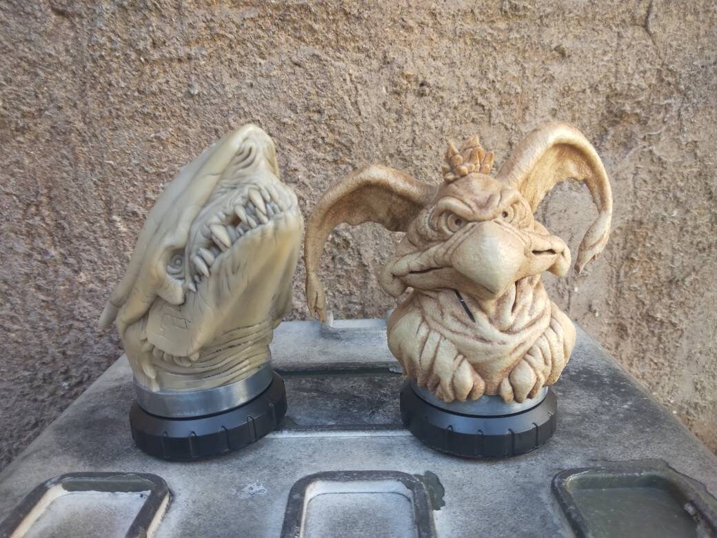 NEW Galaxy's Edge Limited Edition Creature Pommel Carvings - Etsy