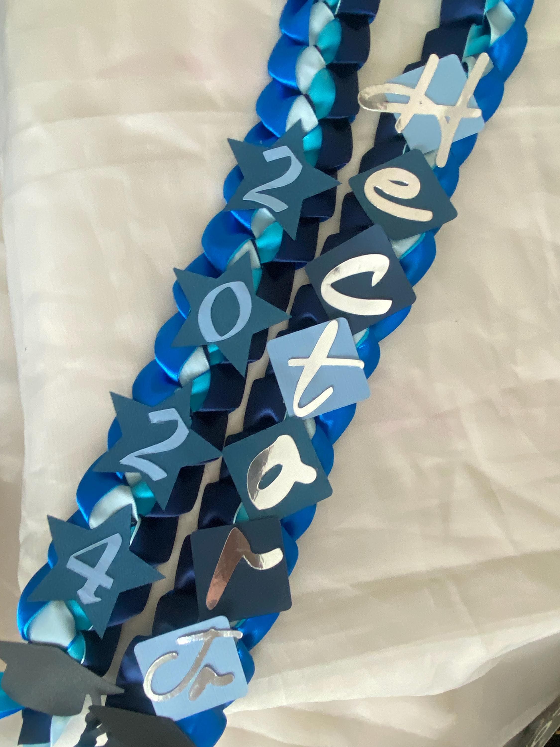 Personalized Graduation Lei With Name - Etsy