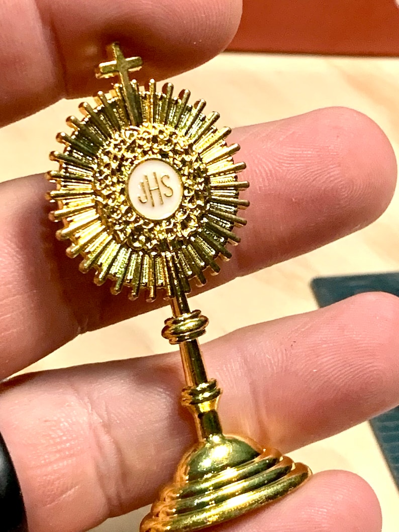 Miniature Monstrance Holy Eucharist Blessed Sacrament - Etsy