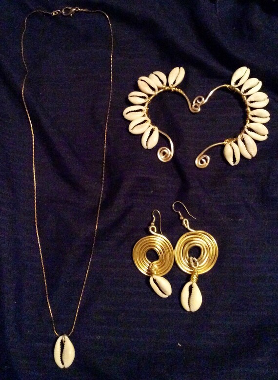 Gold Cowrie Shell Set | Etsy