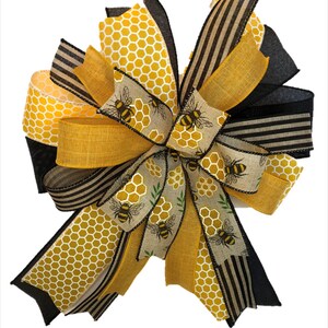 Bee Theme Bow, Lantern or Wreath - Etsy