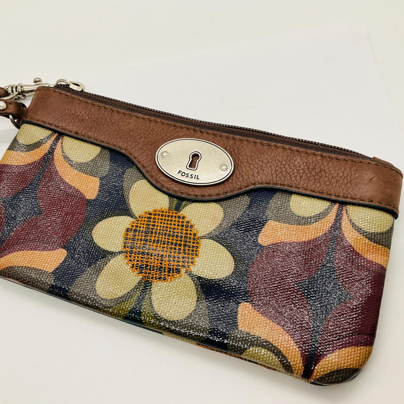 Fossil Wristlet/daisy Print/leather Trim/fossil Key-per/card Holder ...