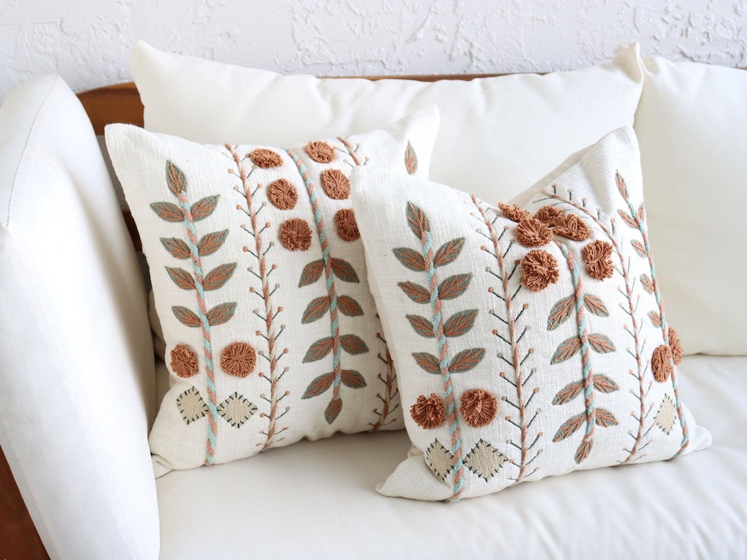 2 Floral Tufted Throw Pillow Cover Set, Decorative Flower Accent ...