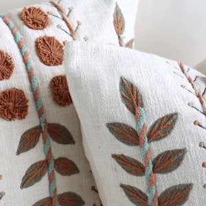 2 Floral Tufted Throw Pillow Cover Set, Decorative Flower Accent ...