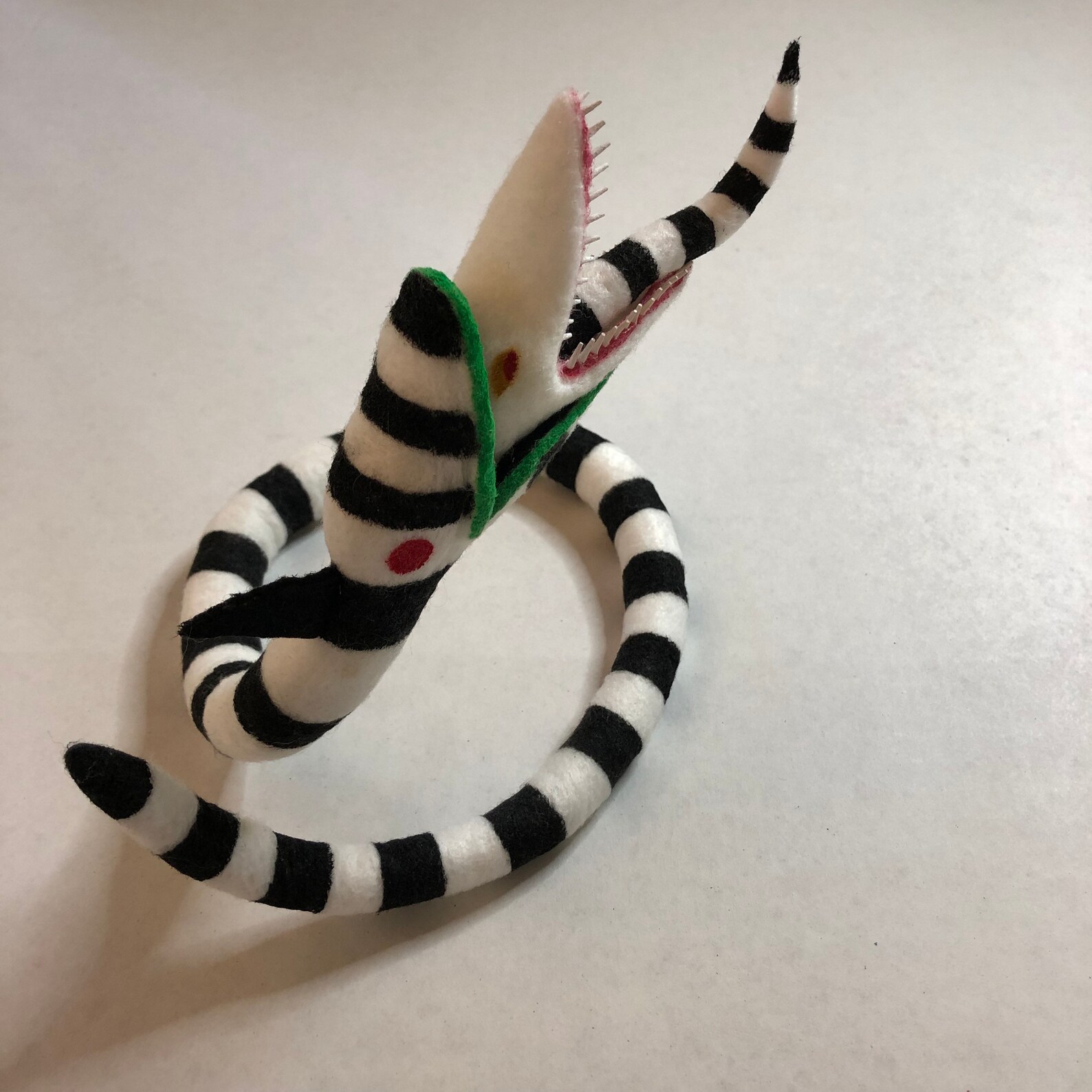 Beetlejuice Fanart_sandworm Figure_sandworm_beetlejuice - Etsy