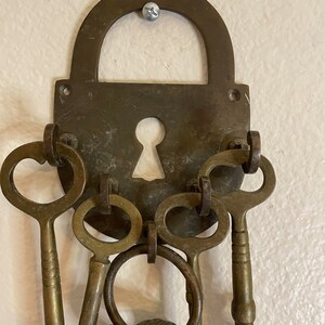 Skeleton Keys on Metal Key Holder.set of Vintage Decorative - Etsy