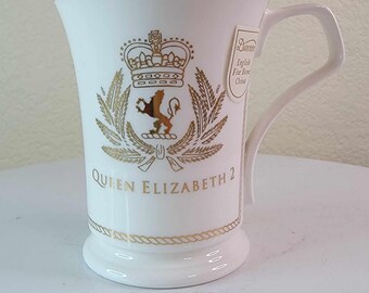 Gorgeous Queen Elizabeth Reign Anniversary White Porcelain Vintage ...