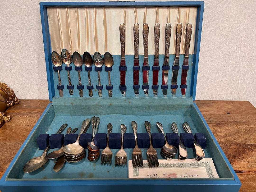 Vintage Wm A Rogers Oneida Silver Plate Flatware Set 65 Pc. AP0124 - Etsy