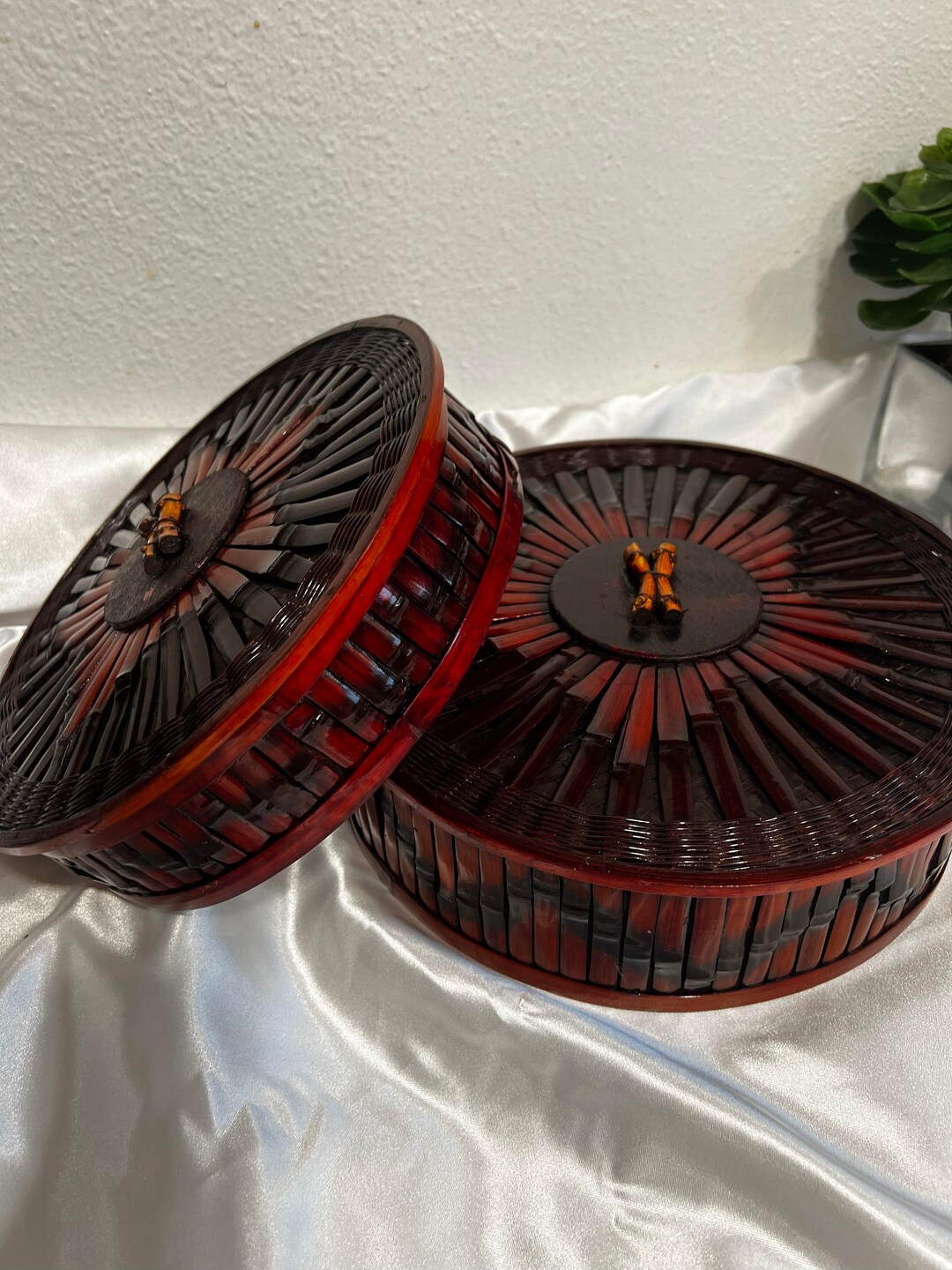 Set of 2 Vintage Round China Basket, Woven Zhejiang Handcrafts Baskets ...