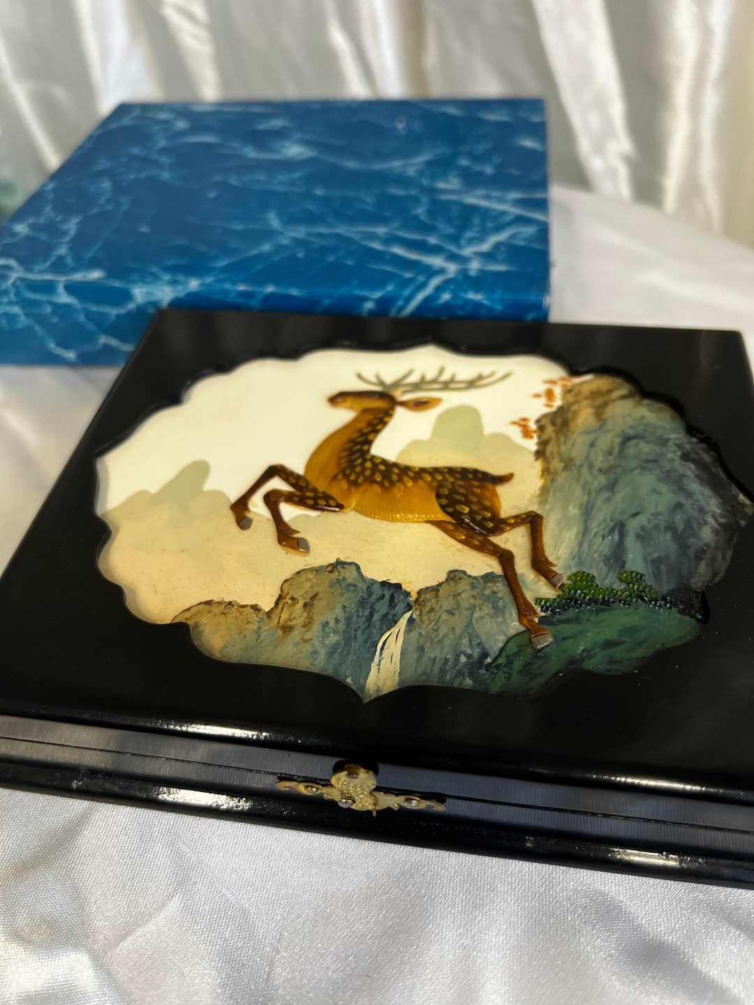 Vintage Lacquer Wood Showcase for 4 Coin Holders , Elk Hand Painted ...