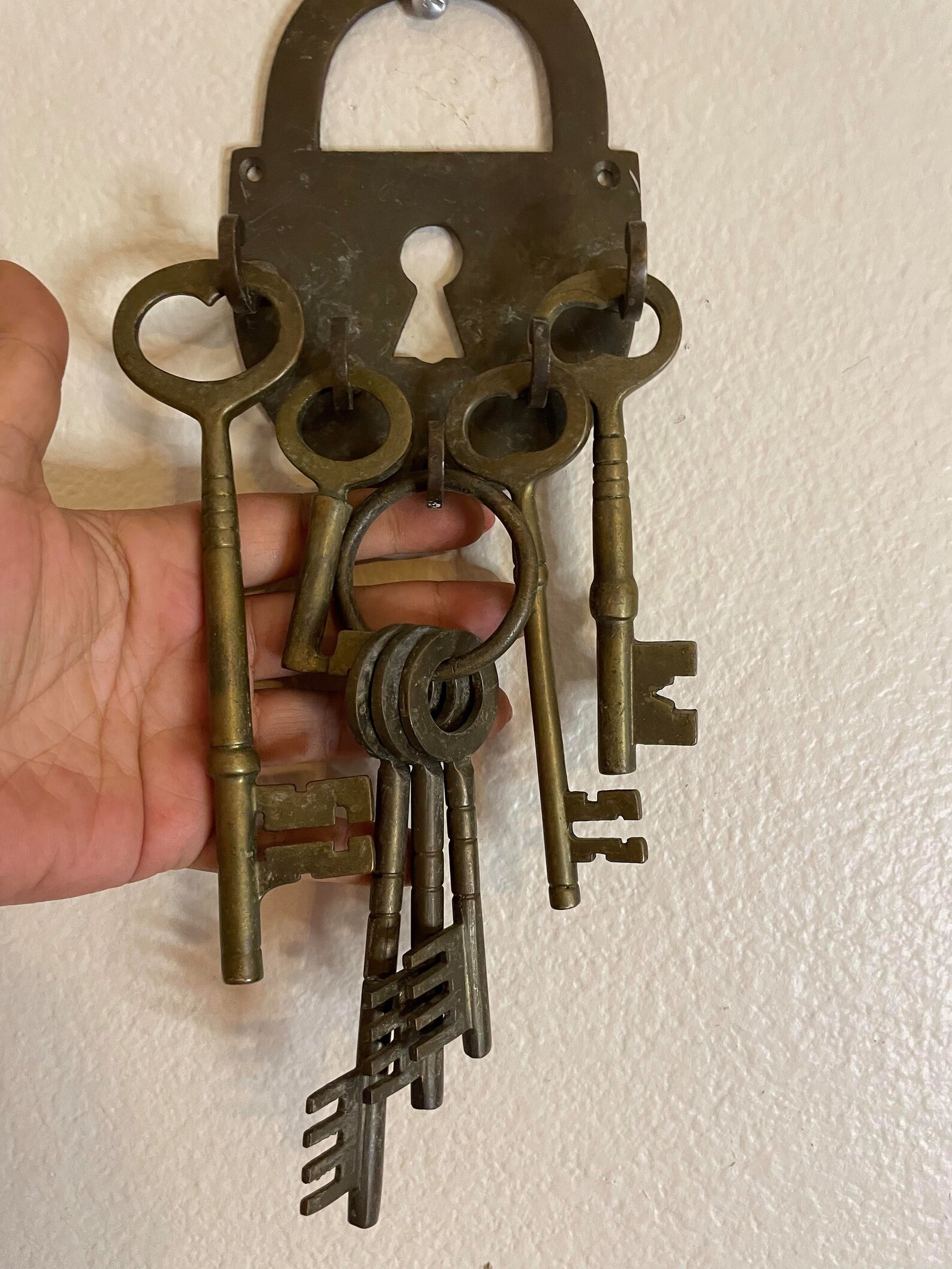 Skeleton Keys on Metal Key Holder.set of Vintage Decorative - Etsy