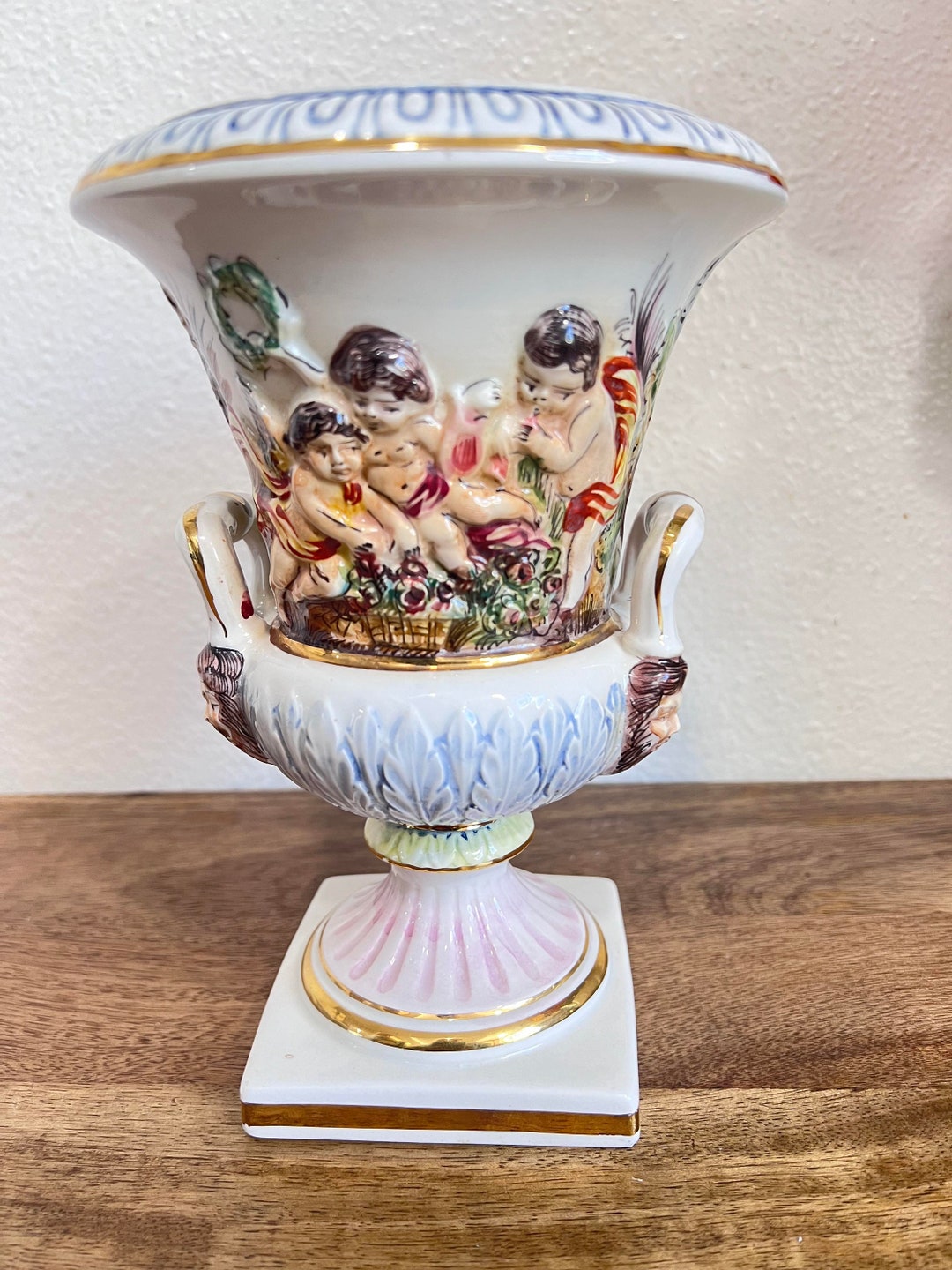 Capodimonte Vase, Cherub Vase, Antique Hand-painted 7.7'' Signed FIG01 ...