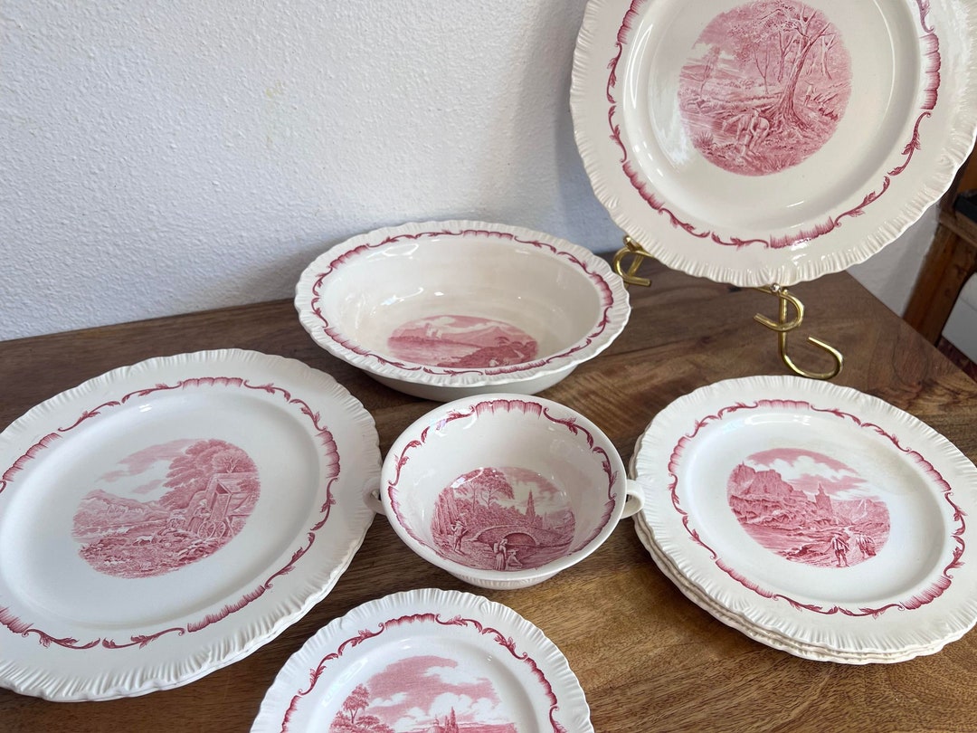 Lot of Wedgwood Salvator Etruria England Shell Edge Red, Your CHOOSE ...