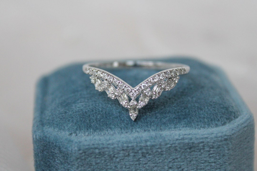 Victorian Art Deco Chevron V Shape Diamond Wedding Band, 14k 18k Gold ...
