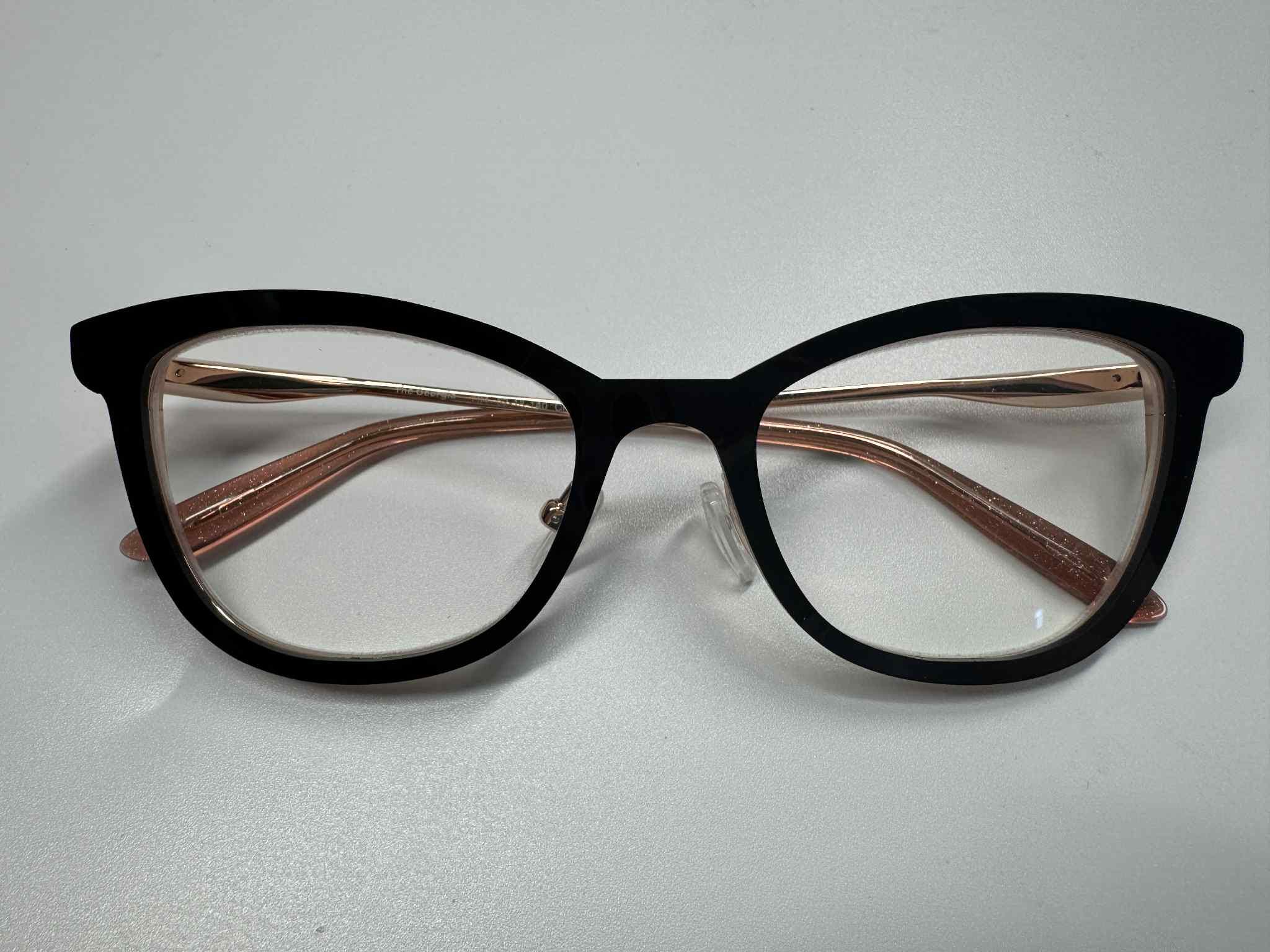 Breda, Georgia , Hadley, Izzy, Sawyer, Nola, Vic, Rowen Pair Eyewear ...