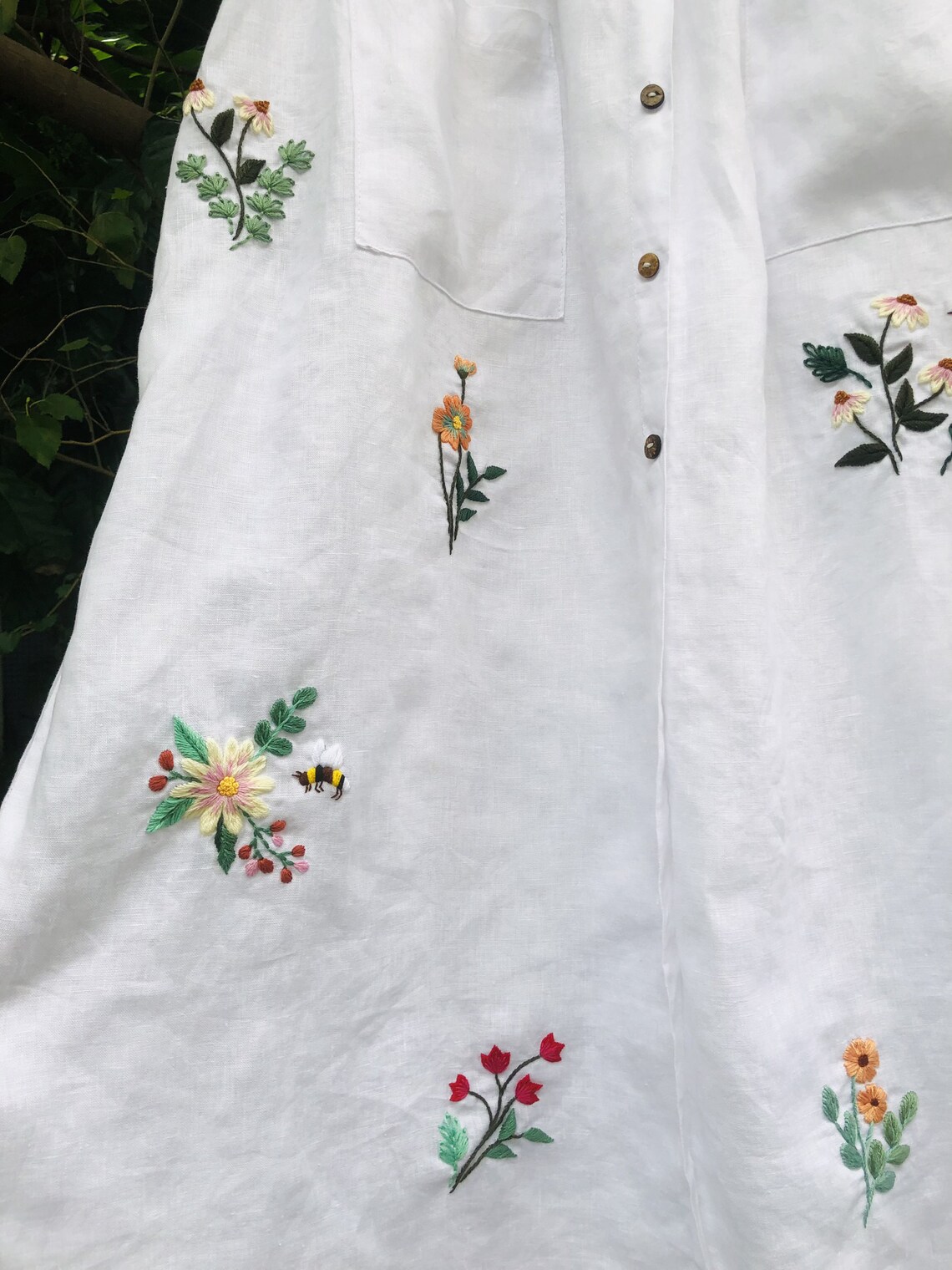 White Linen Dress With Flower and Bee Hand Embroidered Dress - Etsy