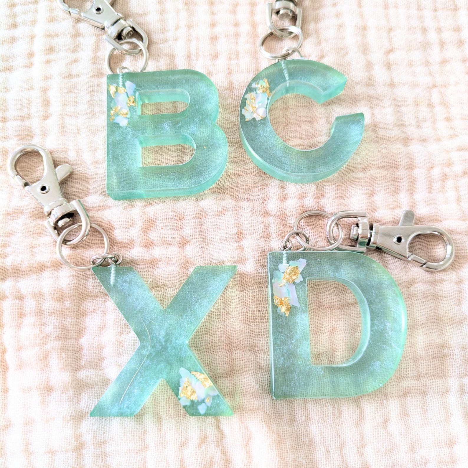 Resin Crush Shell Keyring / Simple Keychain/ Custom Keyring/ Letter ...