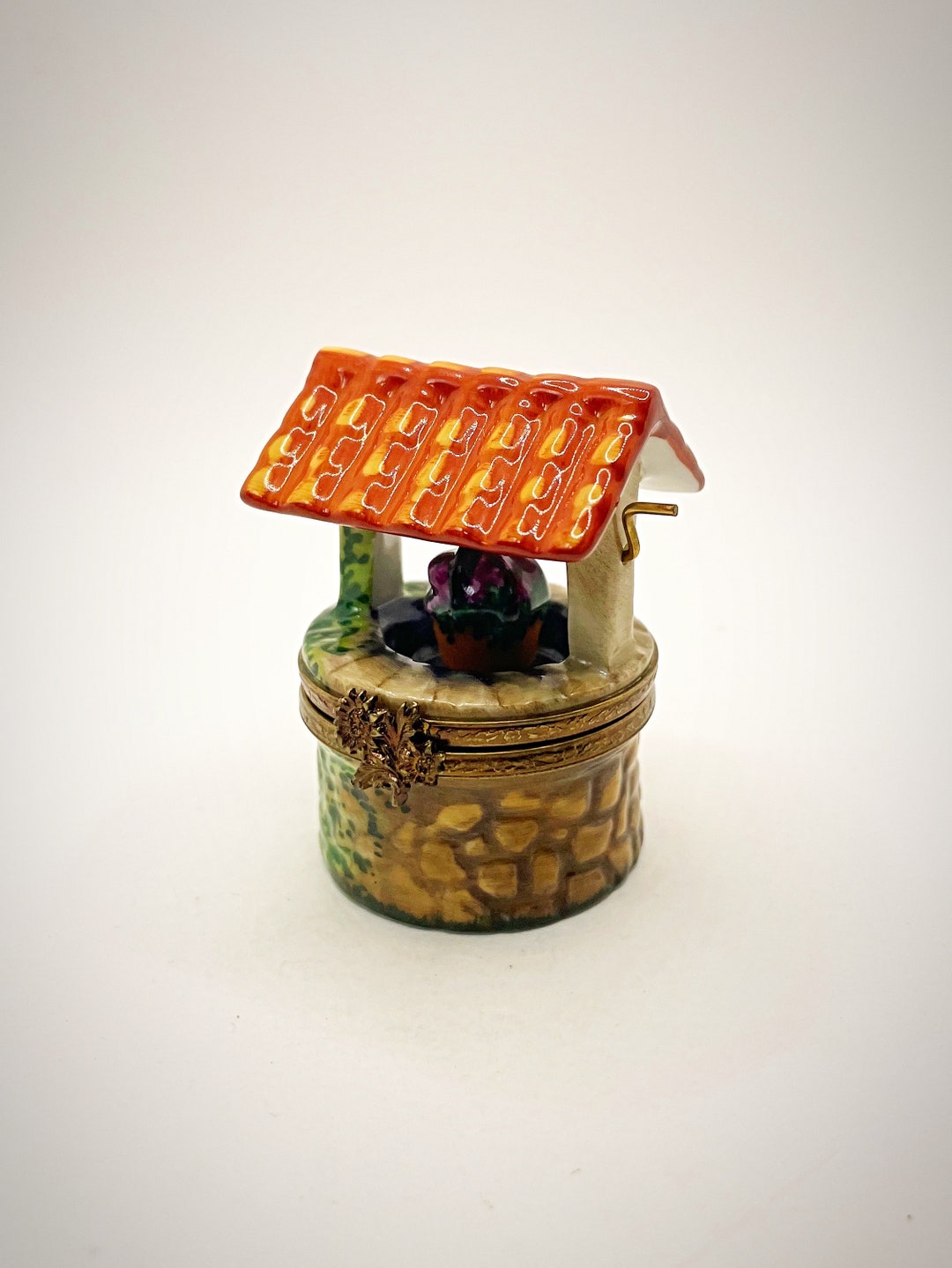 Make a Wish! Wishing Well Limoges France Trinket Box Peint Main - Etsy