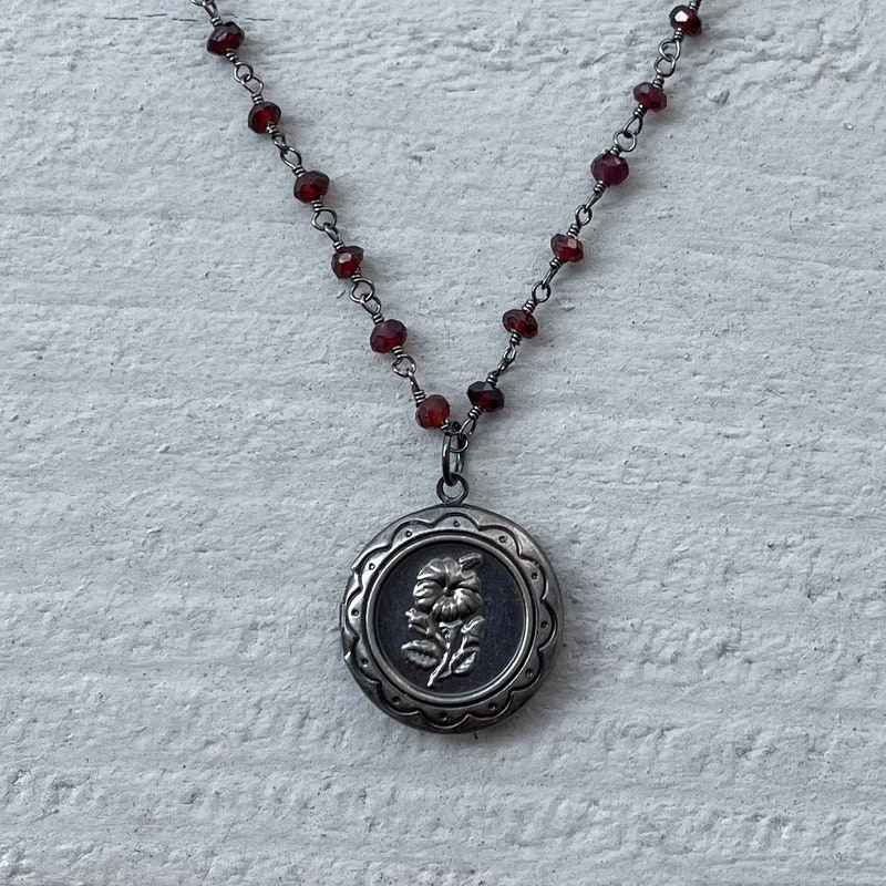 Vintage Locket Garnet - Etsy