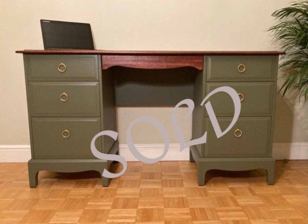 SOLD SOLD Rare Stag Minstrel Desk Dressing Table in Bayberry - Etsy