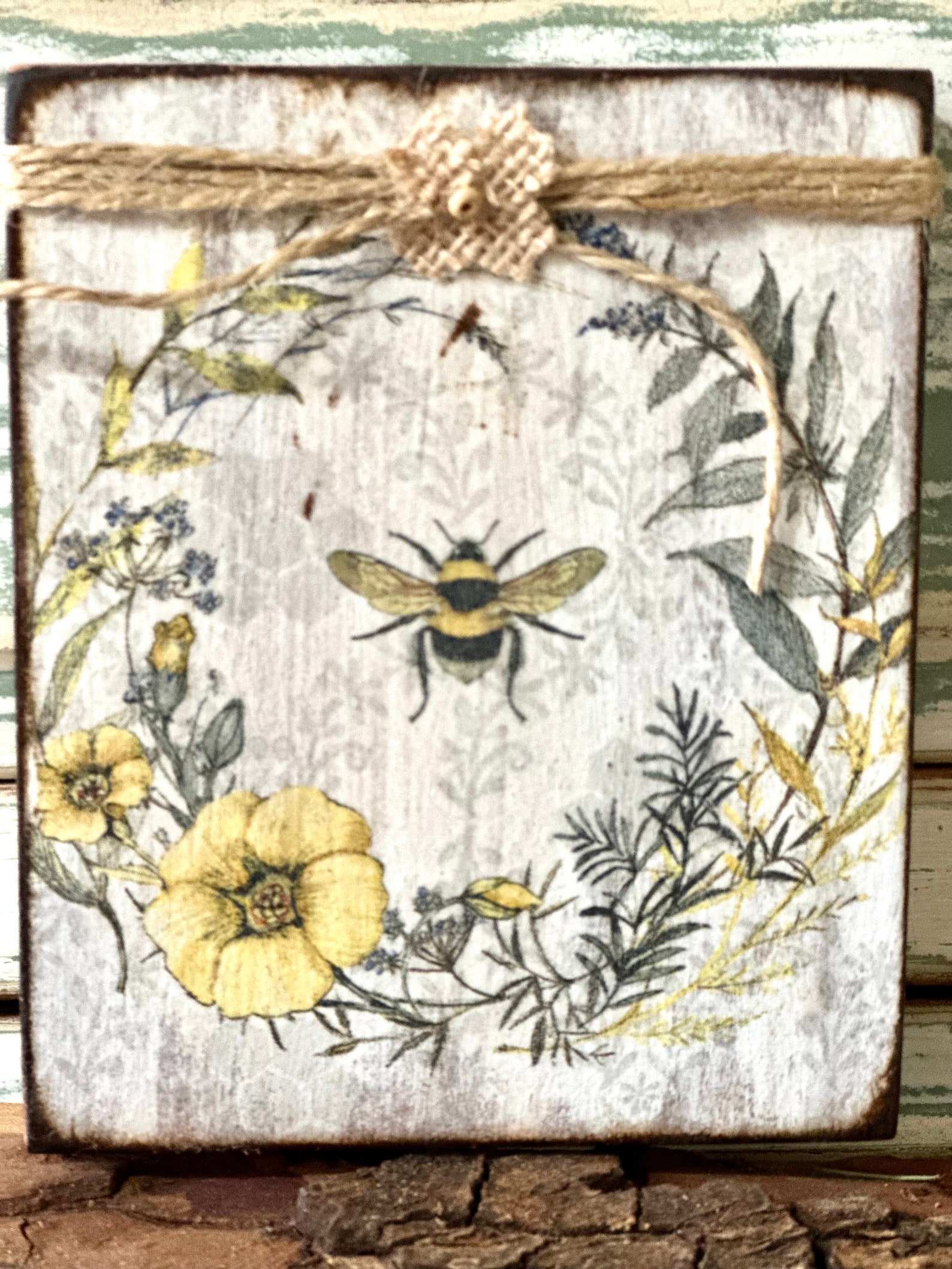 Bee Decor for Home, Farmhouse Bee Decor, Rustic Bee Decor,spring Bee ...